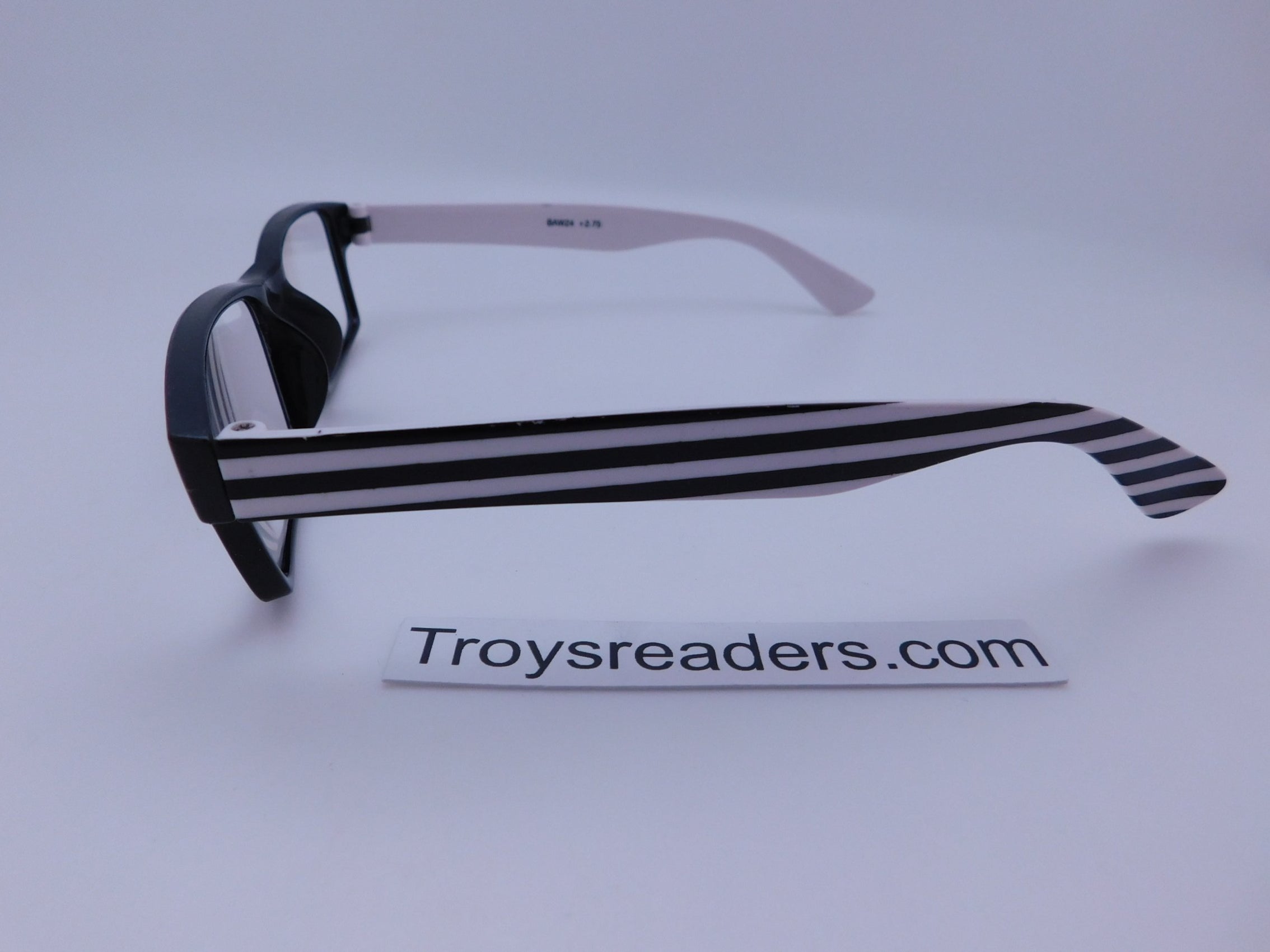 Black And White Readers In Four Styles — Troy's Readers