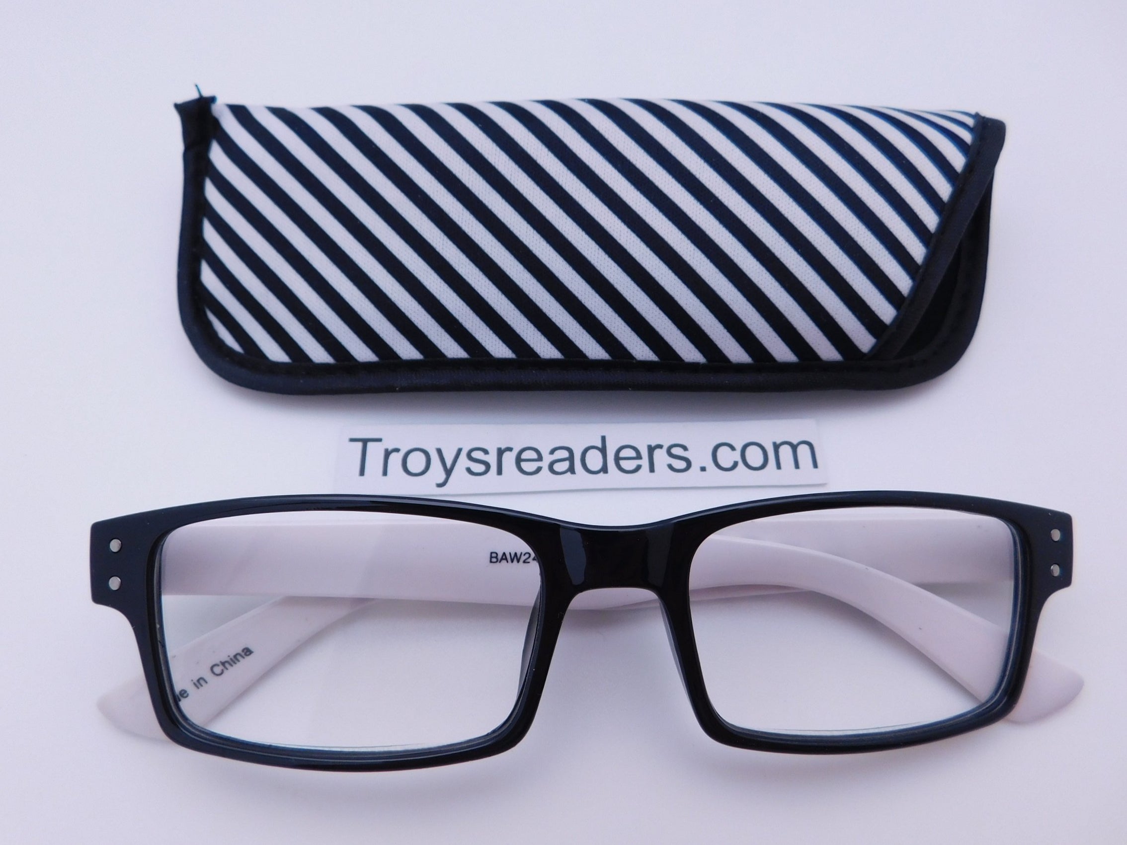 Black And White Readers In Four Styles — Troy's Readers